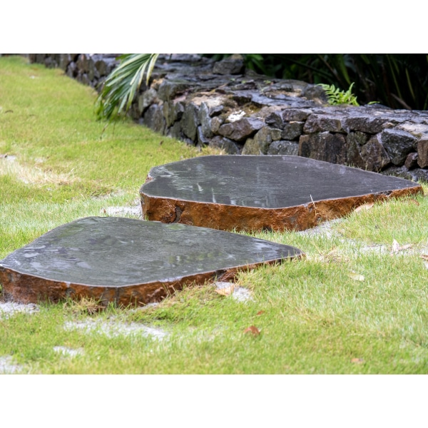 Basalt Step 600-700mm x 150mm - Nuway